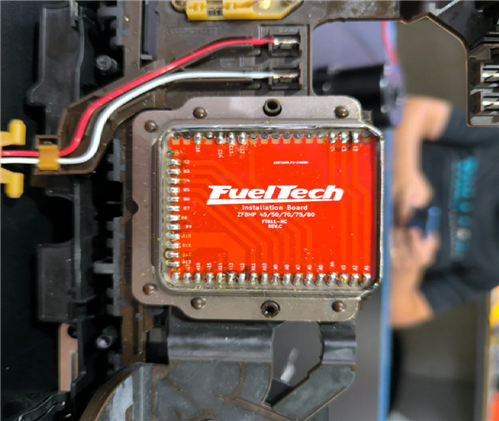 Placa de interfaz de caja de cambios ZF8HP - FuelTech - Argentina